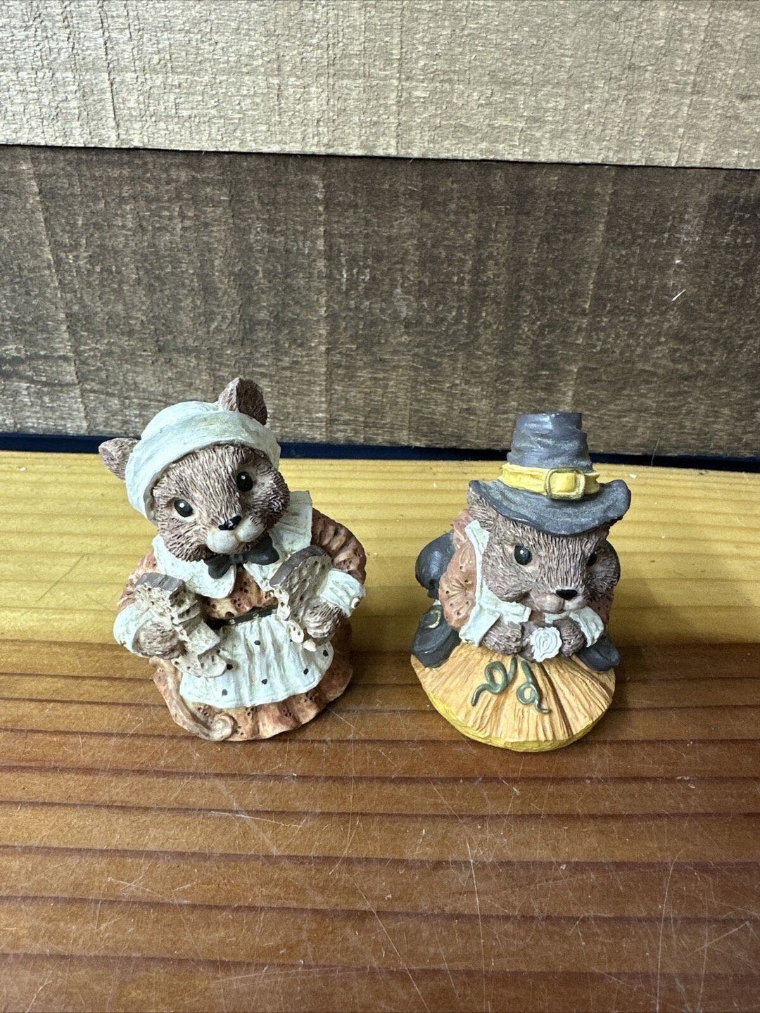 Harvest Chipmunk Couple Figurine - Etsy