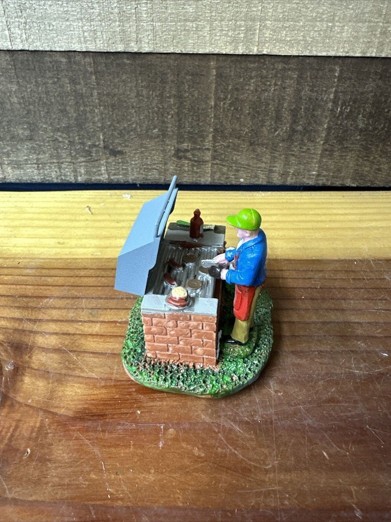 LEMAX BBQ Weekend Table Accent, Village Figurine Americana Barbecue ...