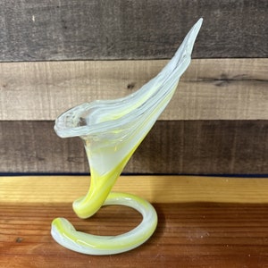 Vintage Sooner Art Glass Vase Coil Pedestal Base Yellow White Swirl 10 ...
