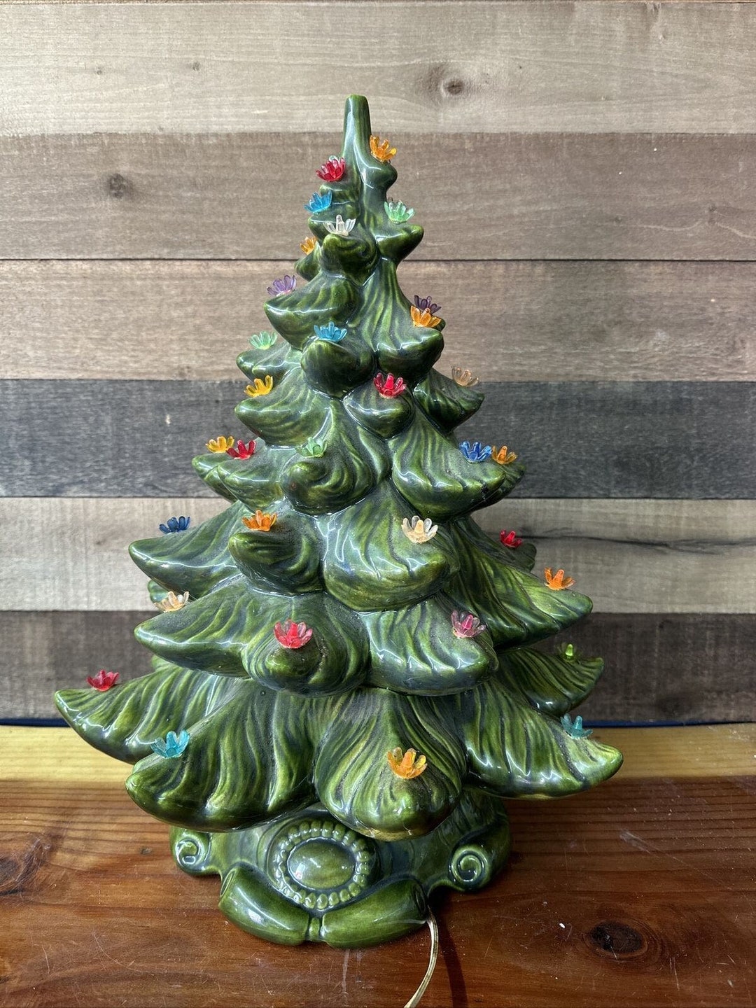 Vintage 19 Atlantic Mold Ceramic Light up Christmas Tree Tree no Star ...