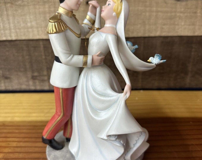 WDCC Cinderella and Prince Charming Wedding Figurine 45th Anniversary ...