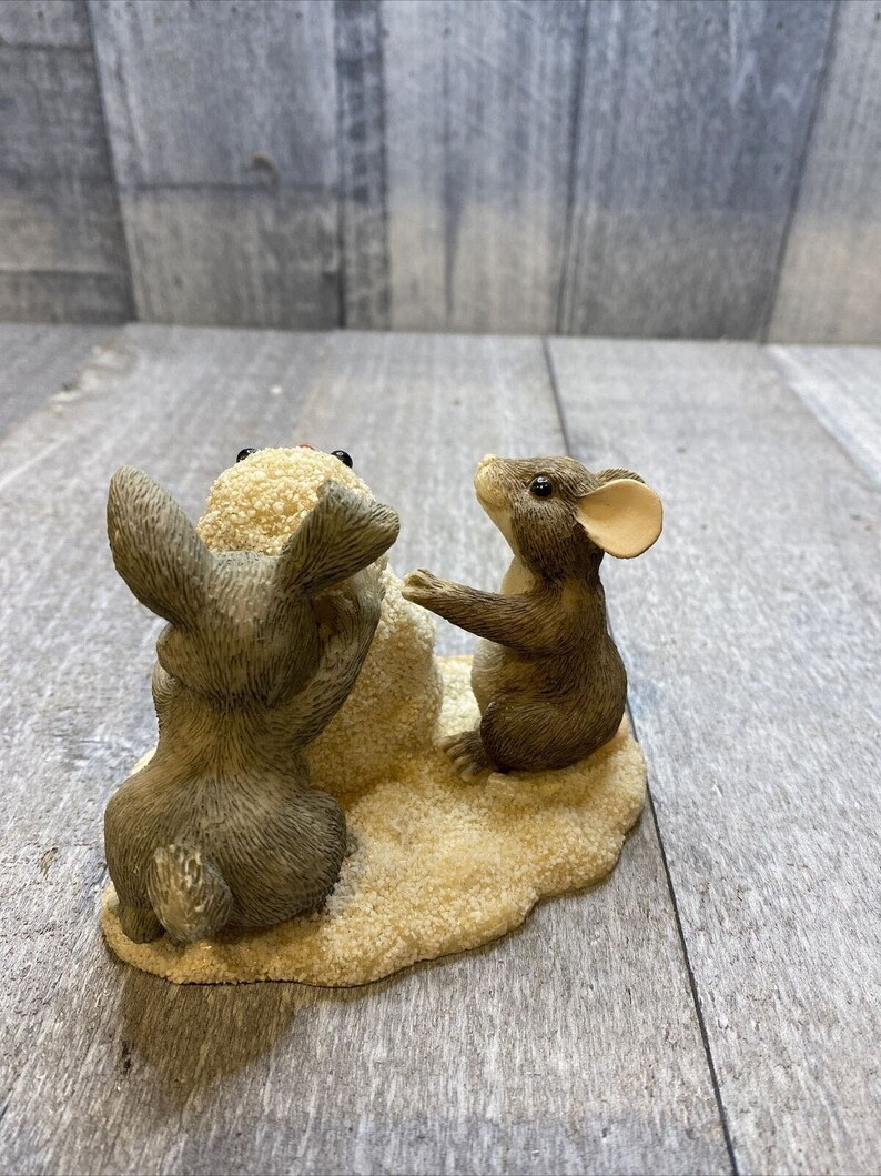 Charming Tails Building A Snowbunny Figurine Mouse Rabbit 87/692 Build ...