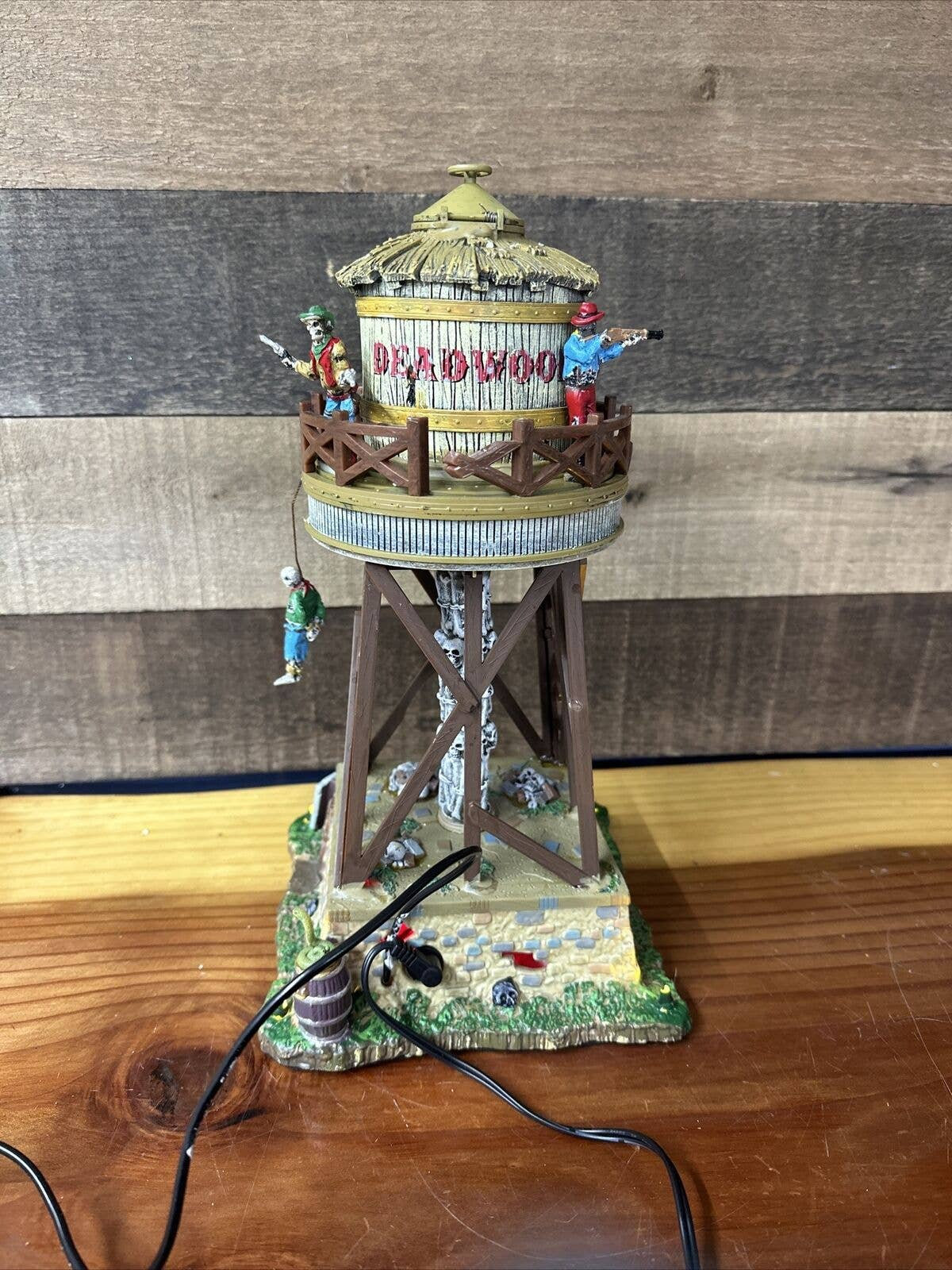 Lemax Spooky Town Signature Deadwood Water Tower Lights Sounds Animated ...