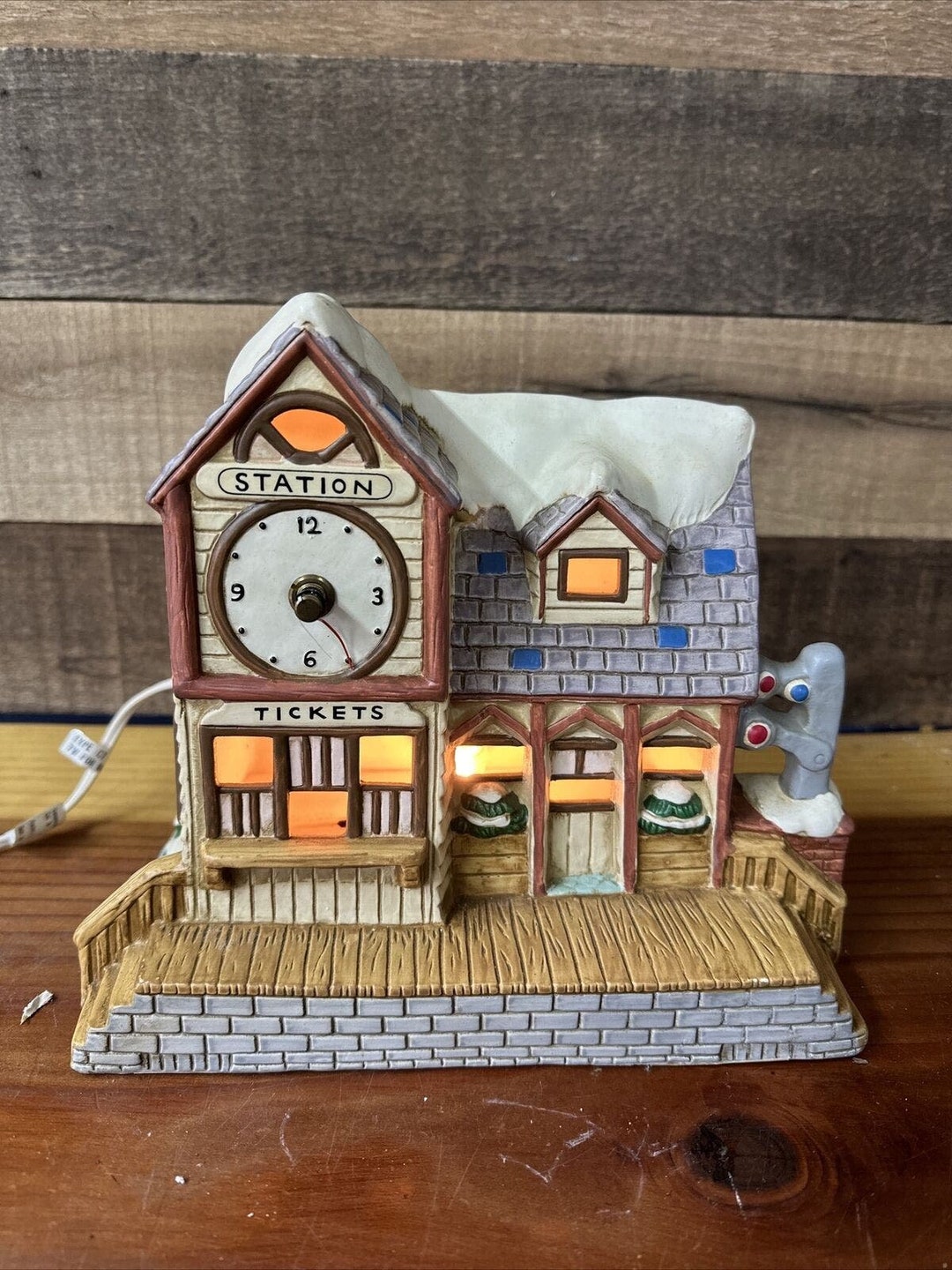 Lefton Colonial Christmas Village MULBERRY Train STATION 07344 no Clock ...