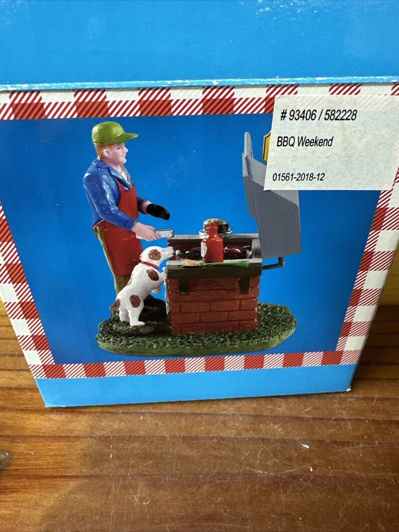 LEMAX BBQ Weekend Table Accent, Village Figurine Americana Barbecue ...