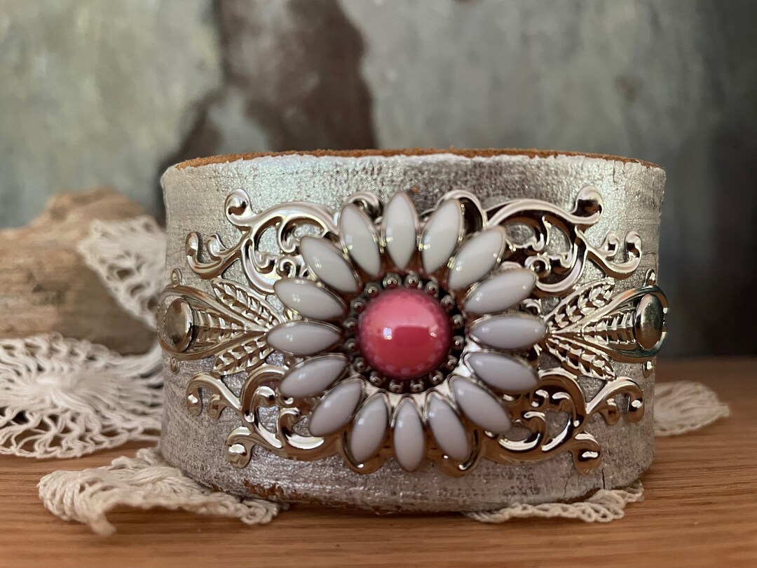 Sweet Boho Pink/white Daisy Concho With Filigree on a Hand Painted ...