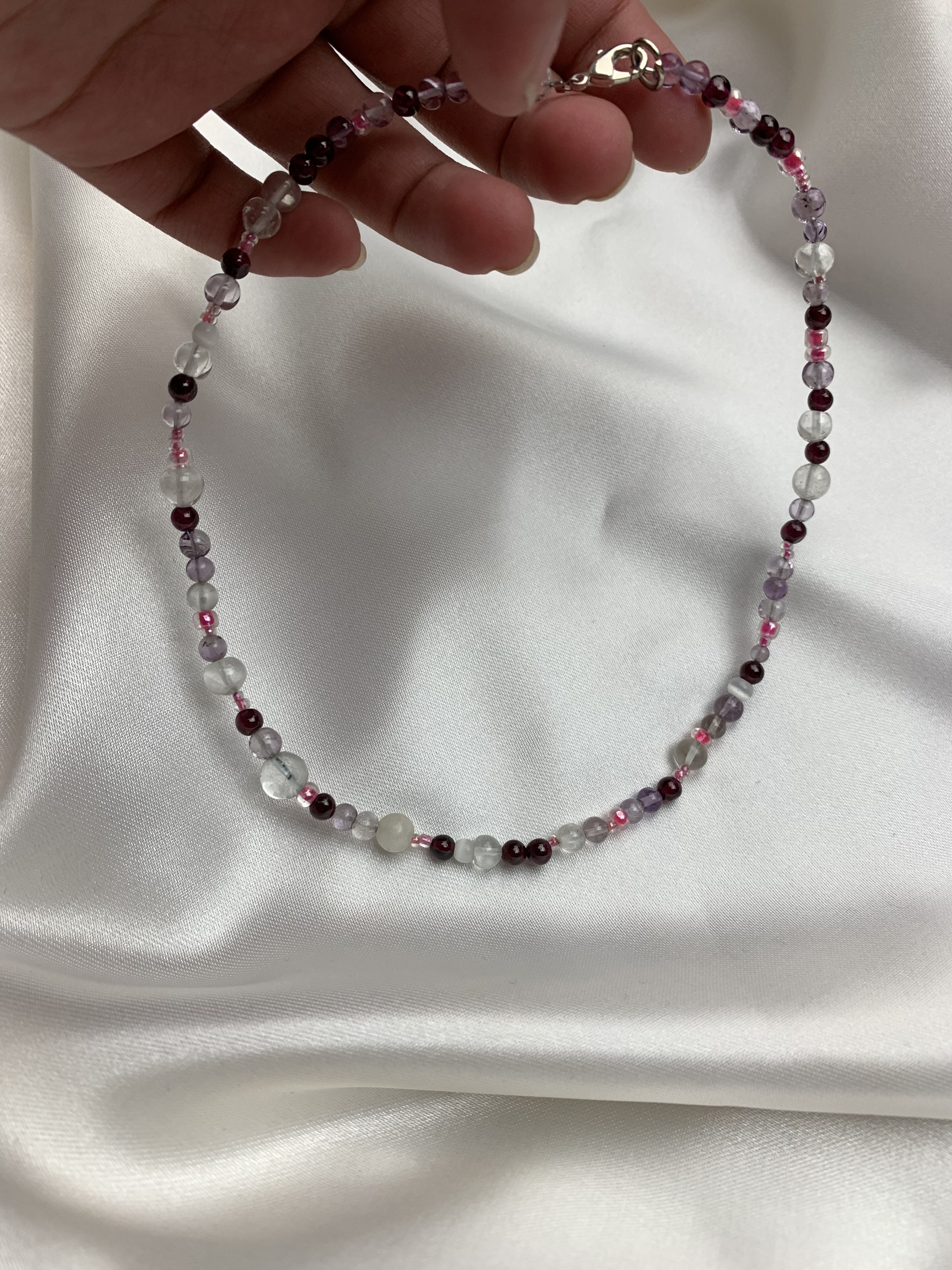 Hand beaded necklace on sterling silver 925 - Etsy.de