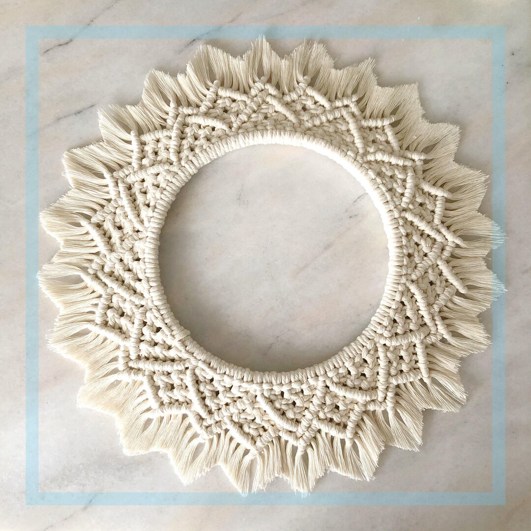 Macrame Mirror Frame // Montessori Mirrors // Nursery Wall - Etsy