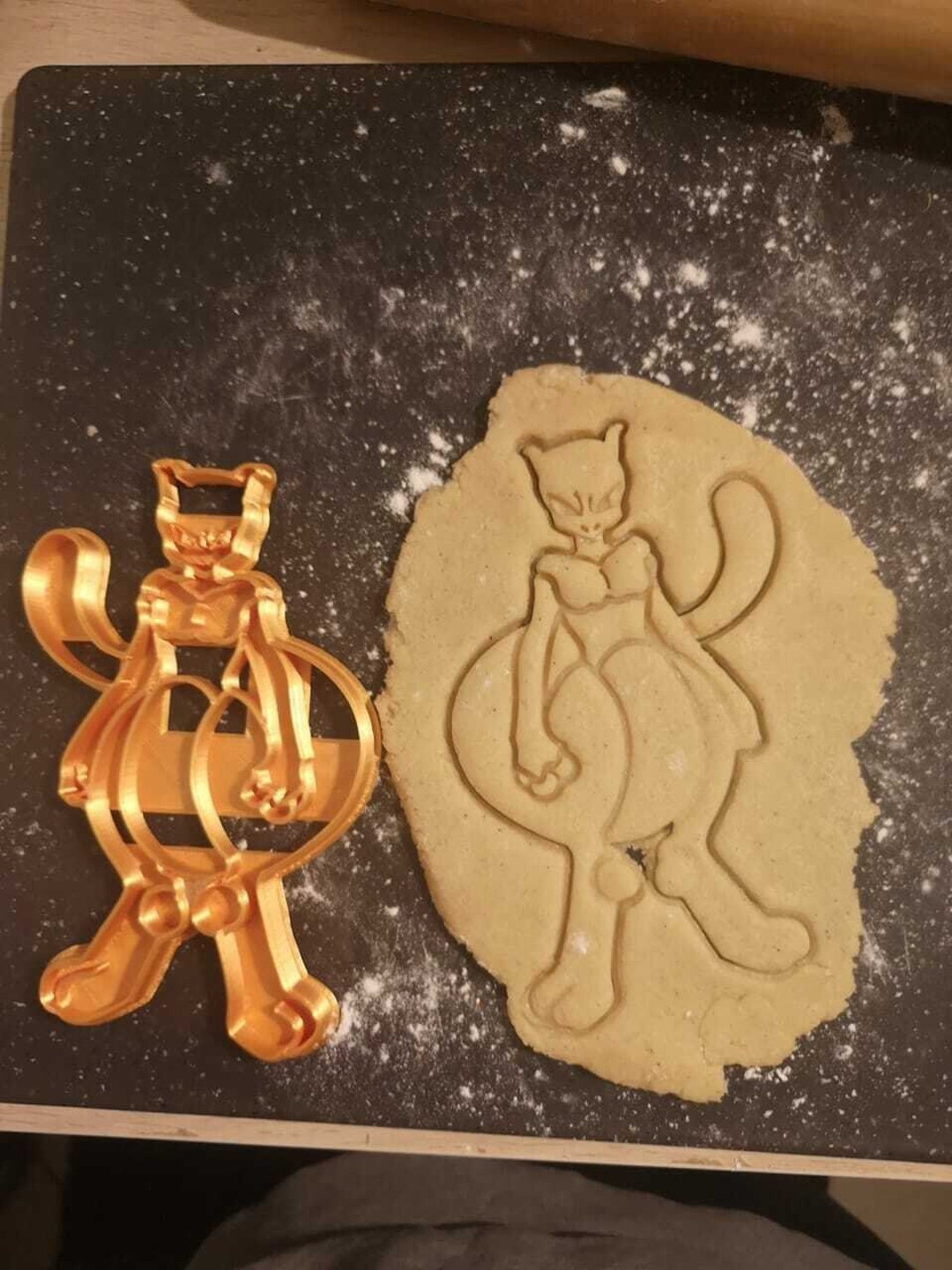 Mewtwo Punch Cookie Cutter Original Biscuit Cutter Ideal Geek Pastry ...
