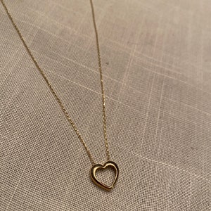 14K Solid Gold Dainty Heart Necklace, Minimalist Design Sacred Heart ...