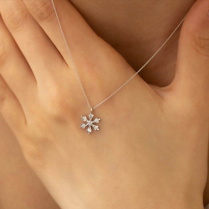 Snowflake Necklace - Etsy
