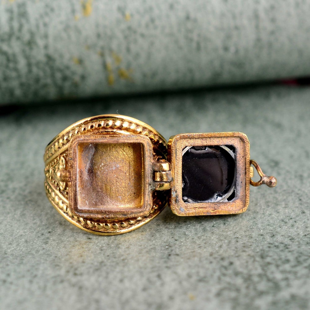 Ethnic Poison Ring, Hidden Box Ring, Gold Plated Black Onyx Poison Ring ...