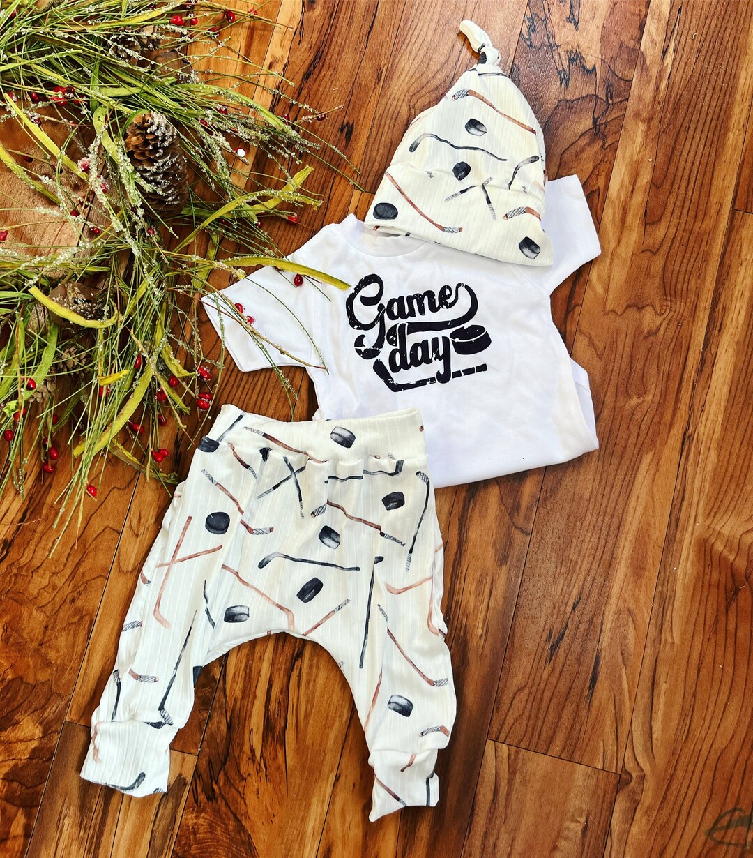 Game Day Baby Set/ Hockey Baby Set/ Hockey Baby Outfit/ Hockey Baby ...