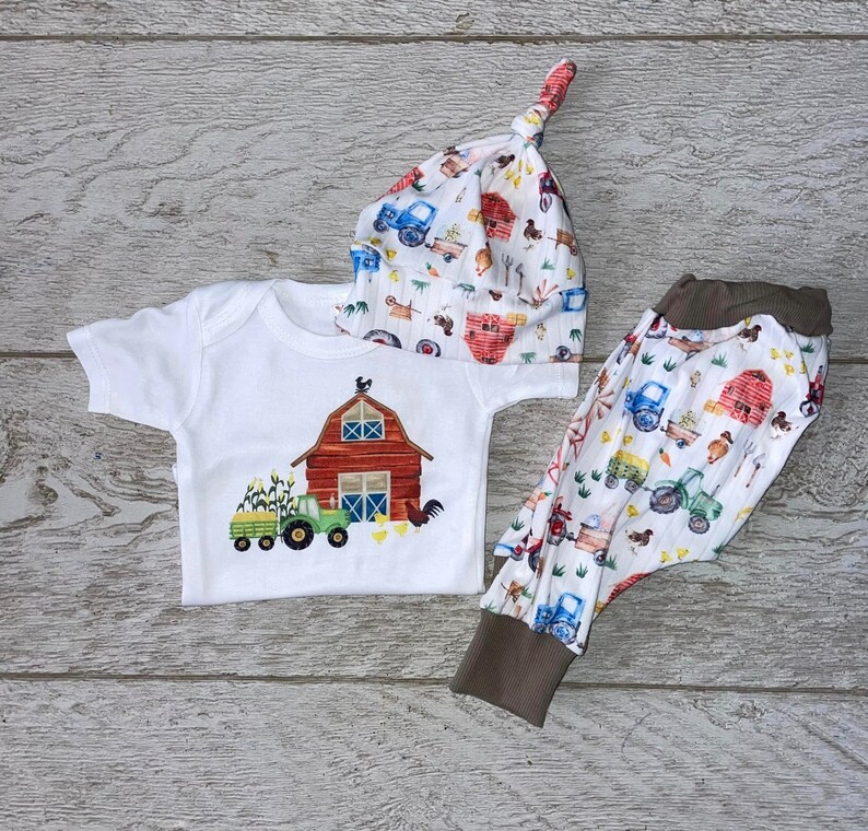 Farm Barn Tractor Baby Set/ Farm Theme Baby Set/ Baby Shower - Etsy
