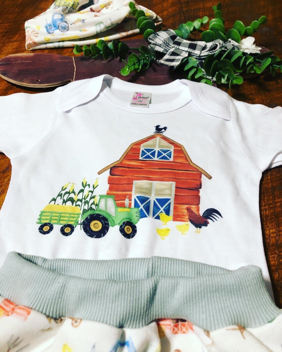 Farm Barn Tractor Baby Set/ Farm Theme Baby Set/ Baby Shower - Etsy