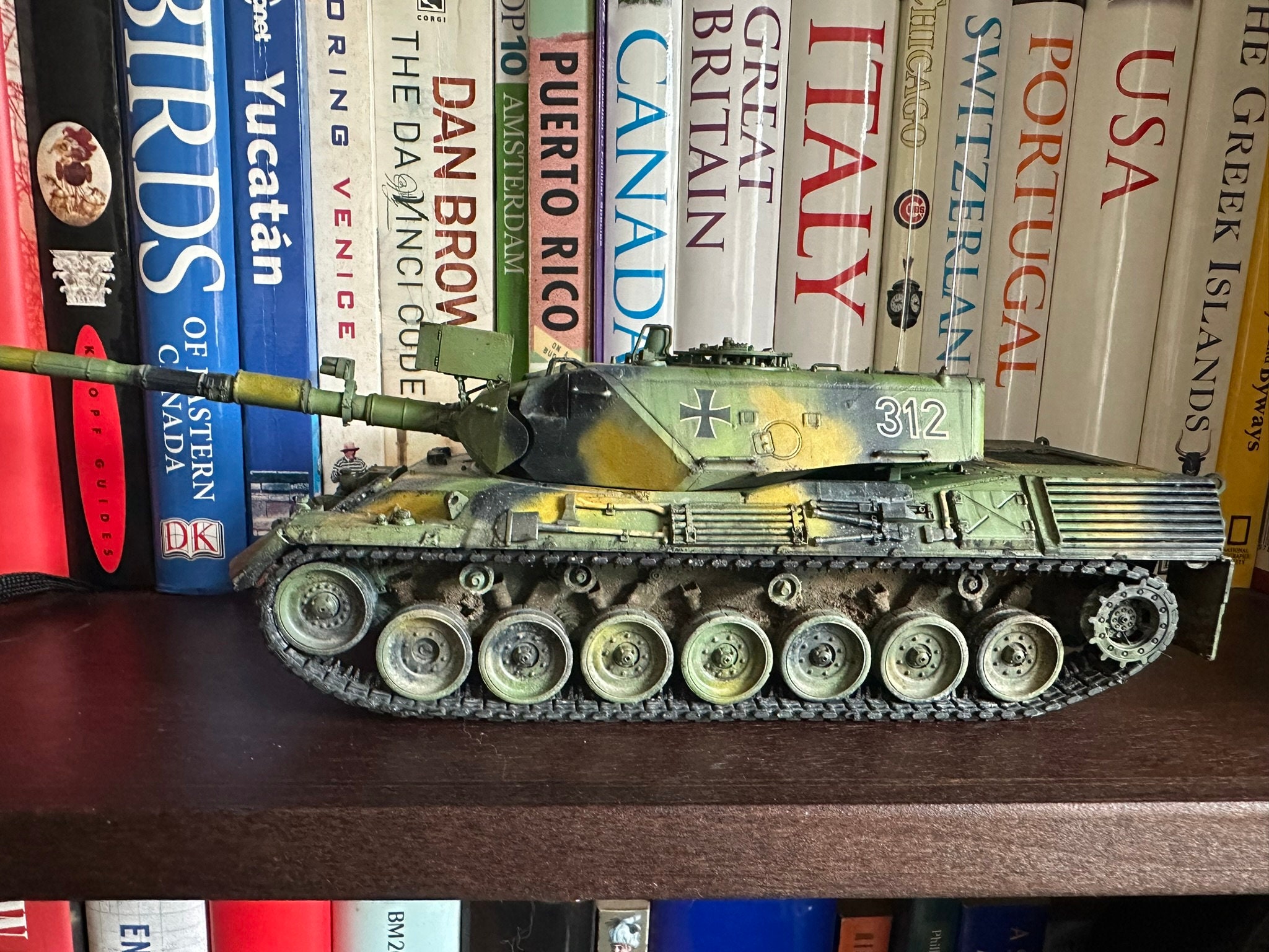 FINISHED Pro Built 1/35 Leopard 1A4 Tank Modern German AFV. Painted and ...