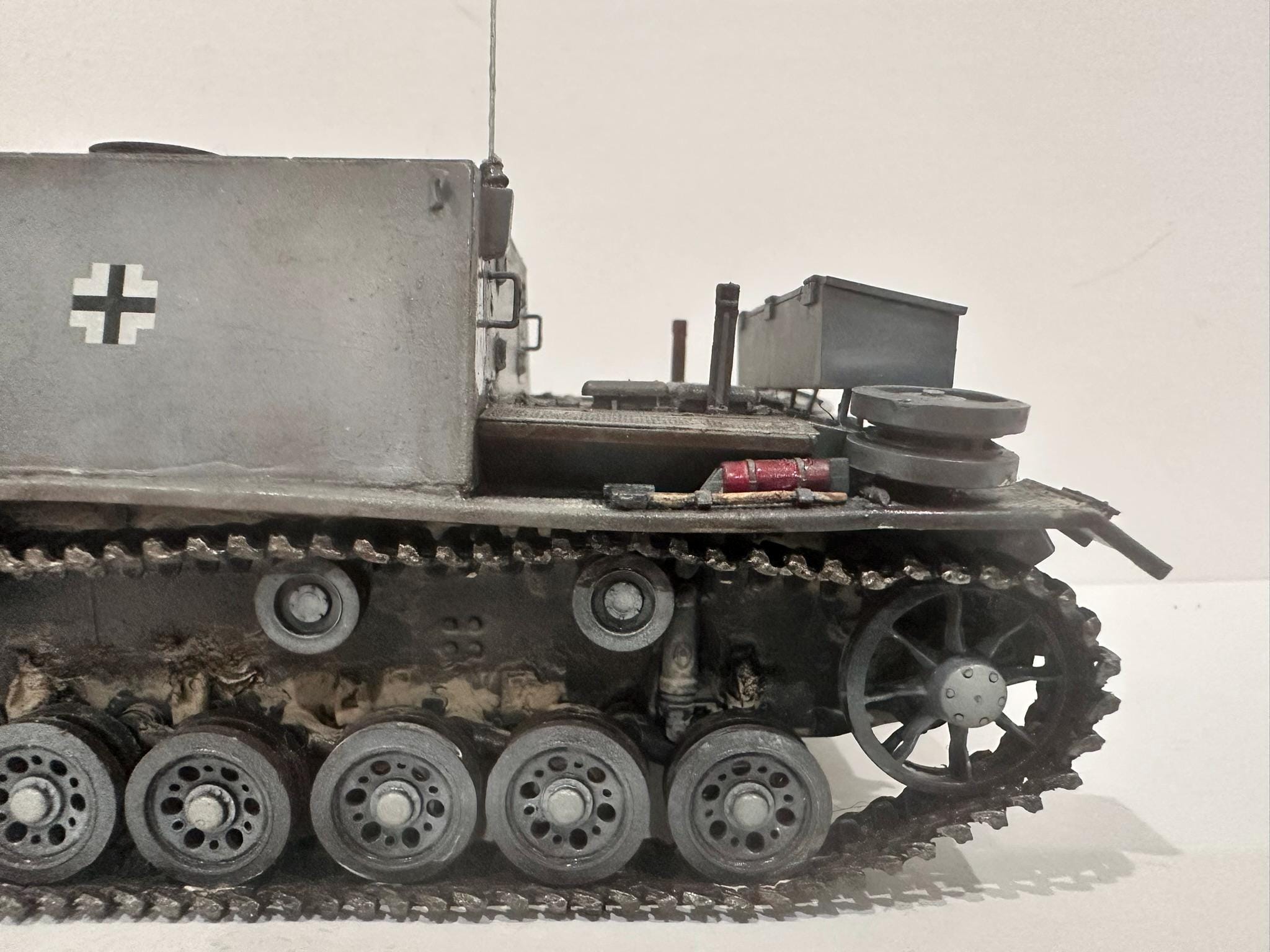 Panzer Tank German 1/35 Scale Model Sturminfanteriegeschütz 33B With 15 ...