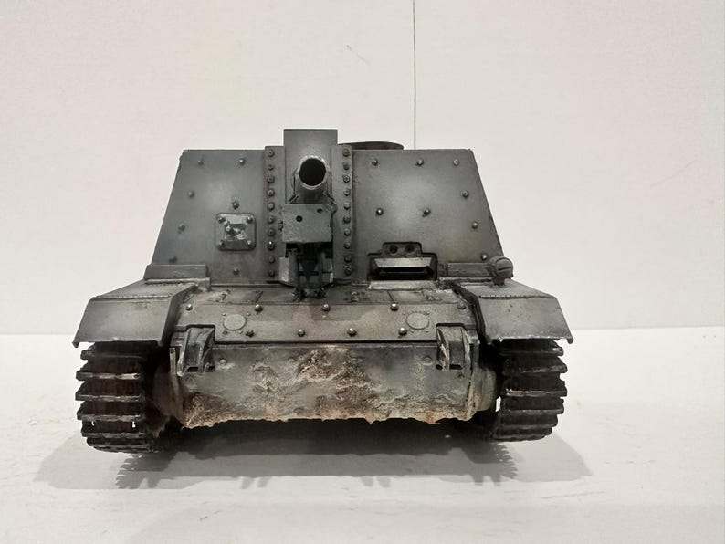 Panzer Tank German 1/35 Scale Model Sturminfanteriegeschütz 33B With 15 ...