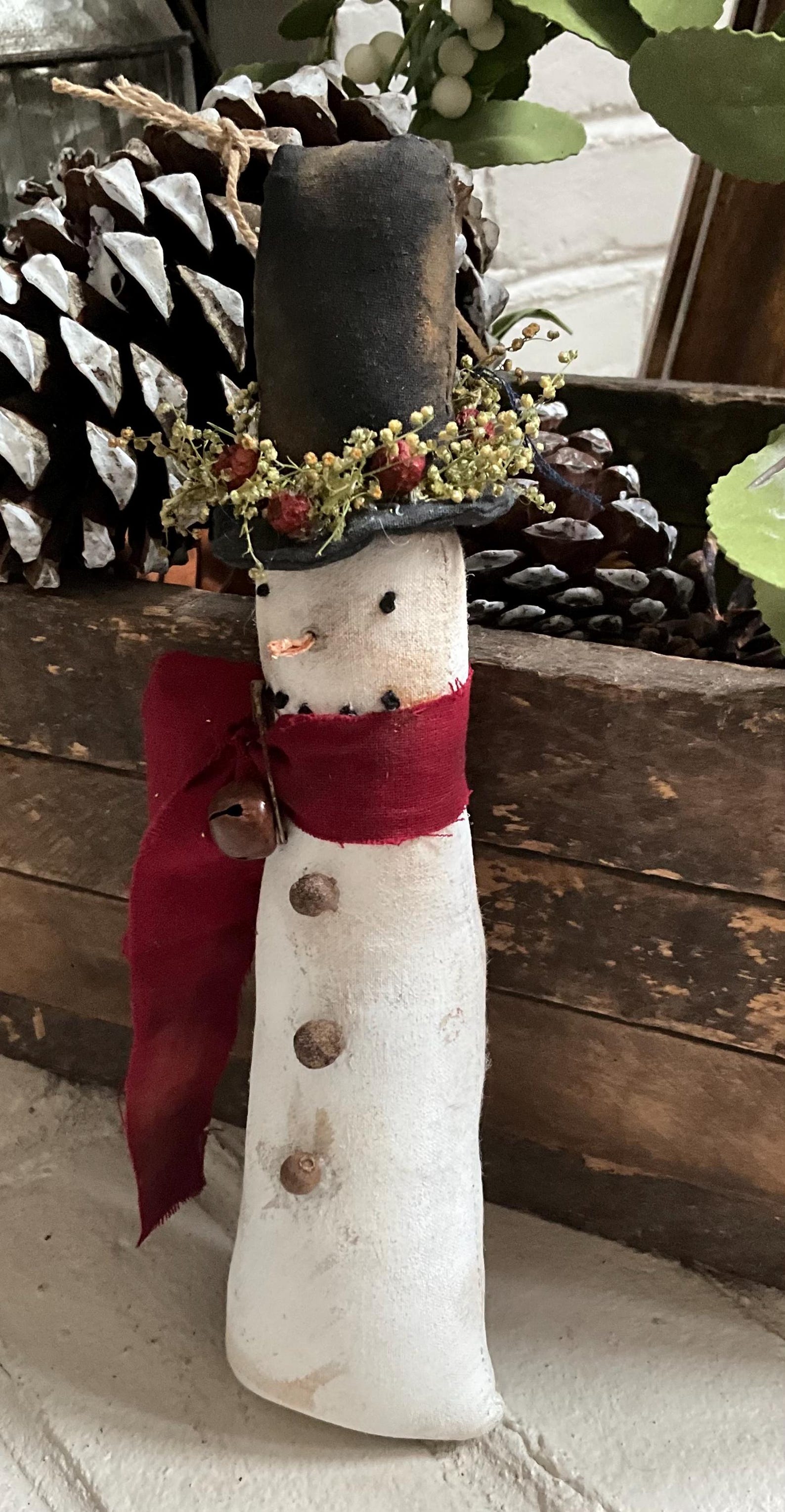 Primitive Rustic Hanging Fabric Painted Snowman Scarf Sweet Annie ...
