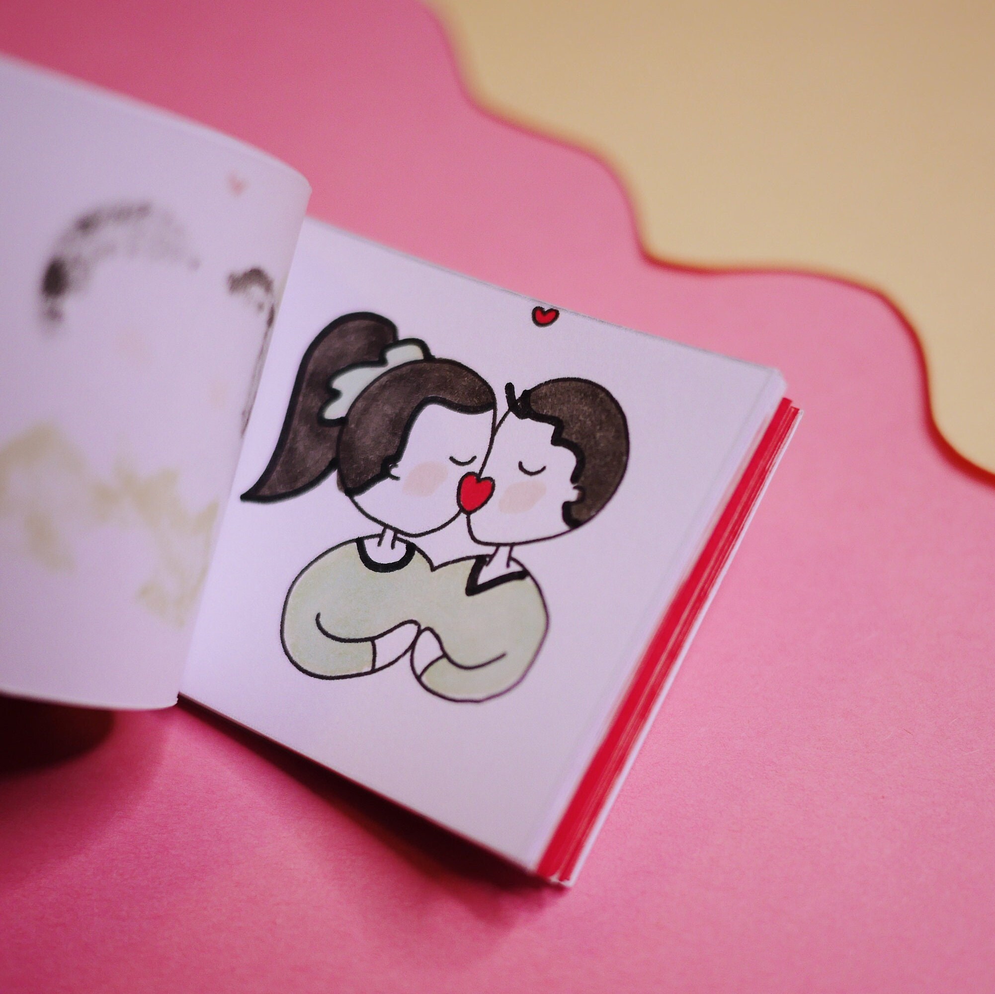 Pocket Kiss Coloring Flipbook - Etsy