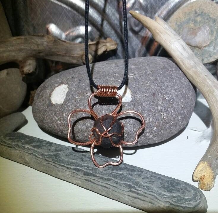 Saffordite cintamani Stone Copper Wire Wrapped Flower/clover Design ...