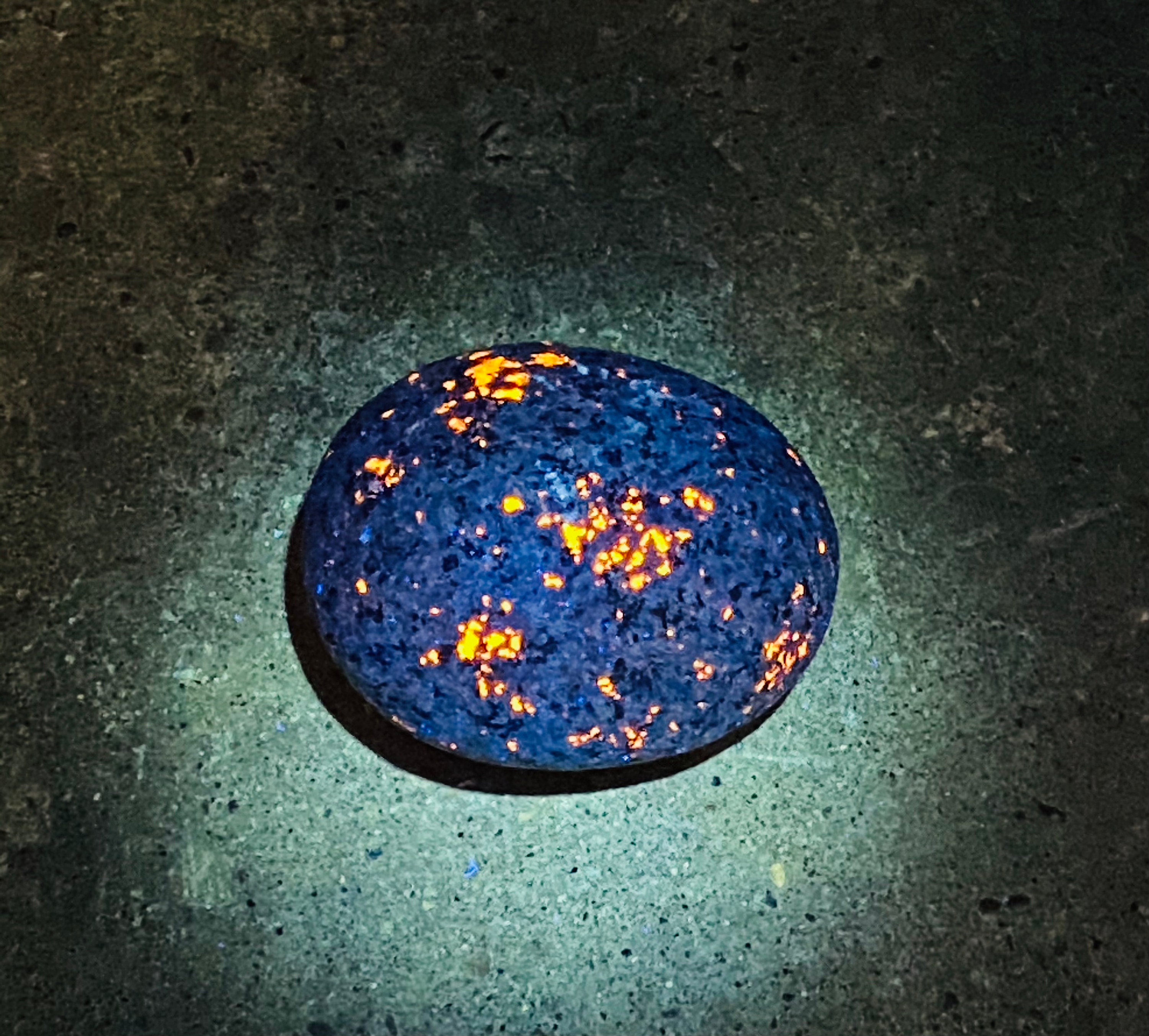 HUGH 3.75 lbs Emberlite Stone Glows with Black Light / UV | Etsy