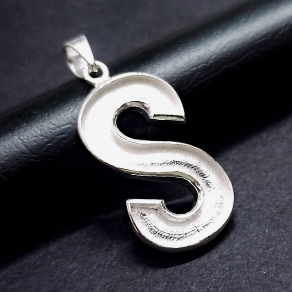 Resin Letter Pendant - Etsy