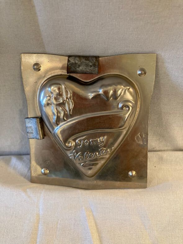 Two-sided Metal Valentine Candy Molds With Clips - Etsy