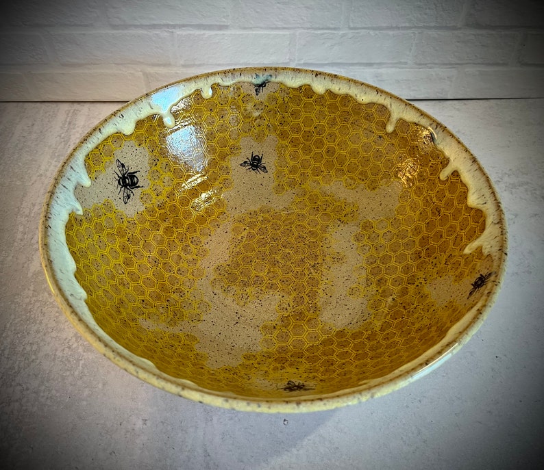 Large Drippy Bee Serving Bowl Made to Order Bee Bowl - Etsy
