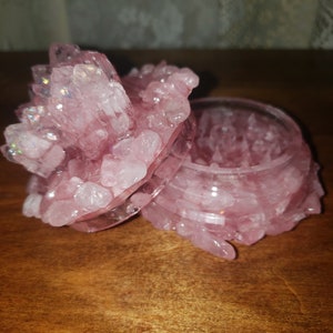 Rose Quartz in Resin Grinder Shredder Hand Crafted - Etsy