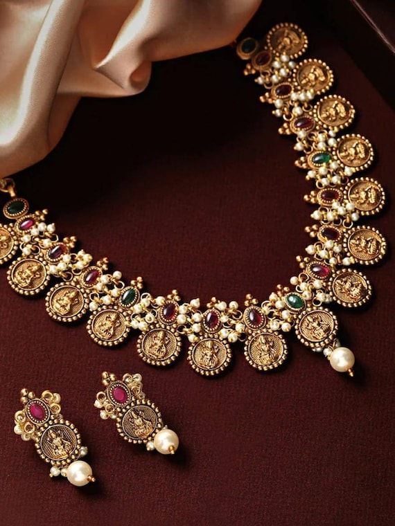 ZaaraArts Goddess Lakshmi Necklace Ruby Gold Choker Necklace Temple Jewelry South Indian Necklace Kemp Necklace Matte Gold Choker Indian Jewelry