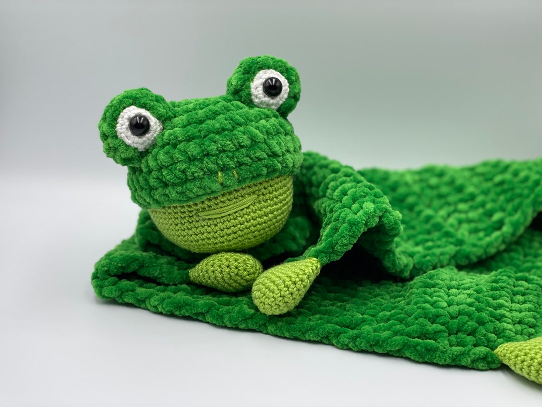Crochet Pattern Comforter Frog, Crochet Pattern Cuddly Blanket ...