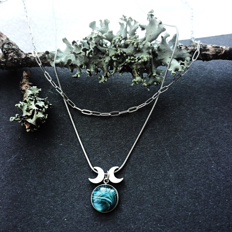 Triple Moon Necklace - Etsy UK