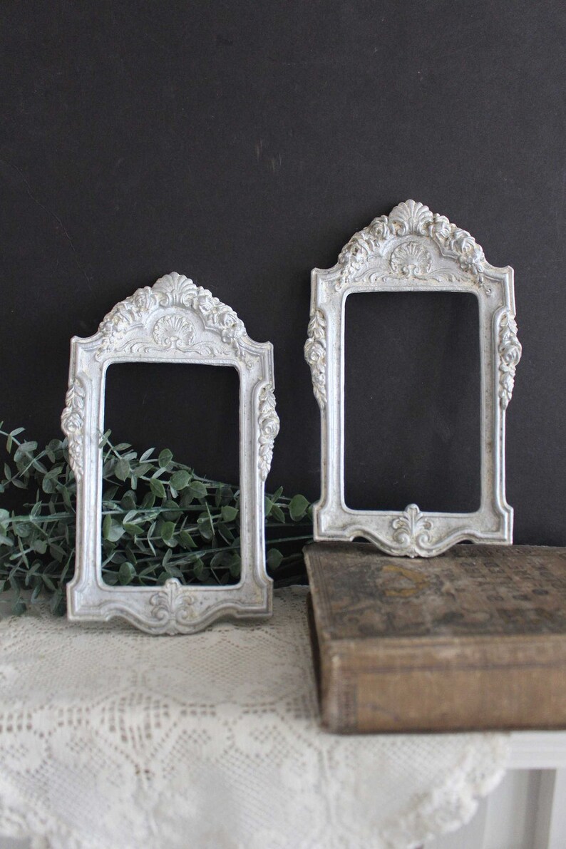 Retro White Resin Ceramic Frames | Etsy