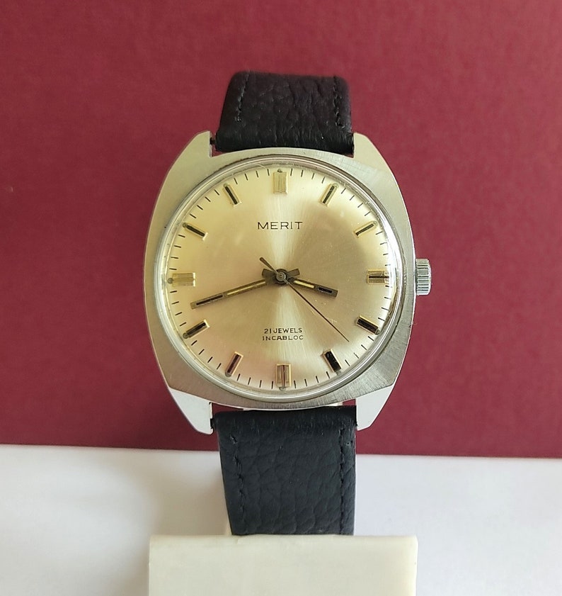 Swiss Made Merit Watch 21 Jewels - Etsy