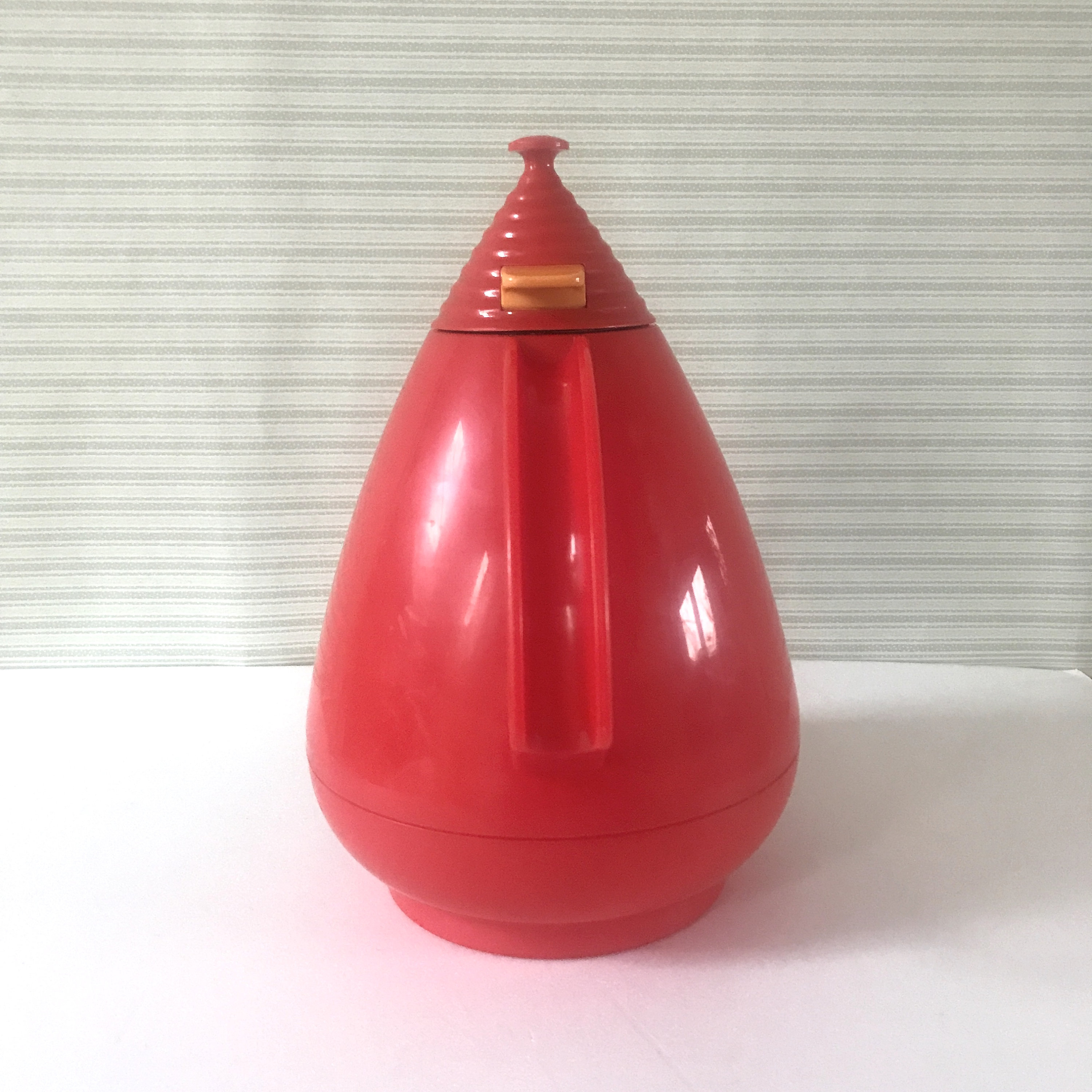 Vintage Red Vacuum Flask / Thermos Flask / Vacuum Insulated Flask Jug ...