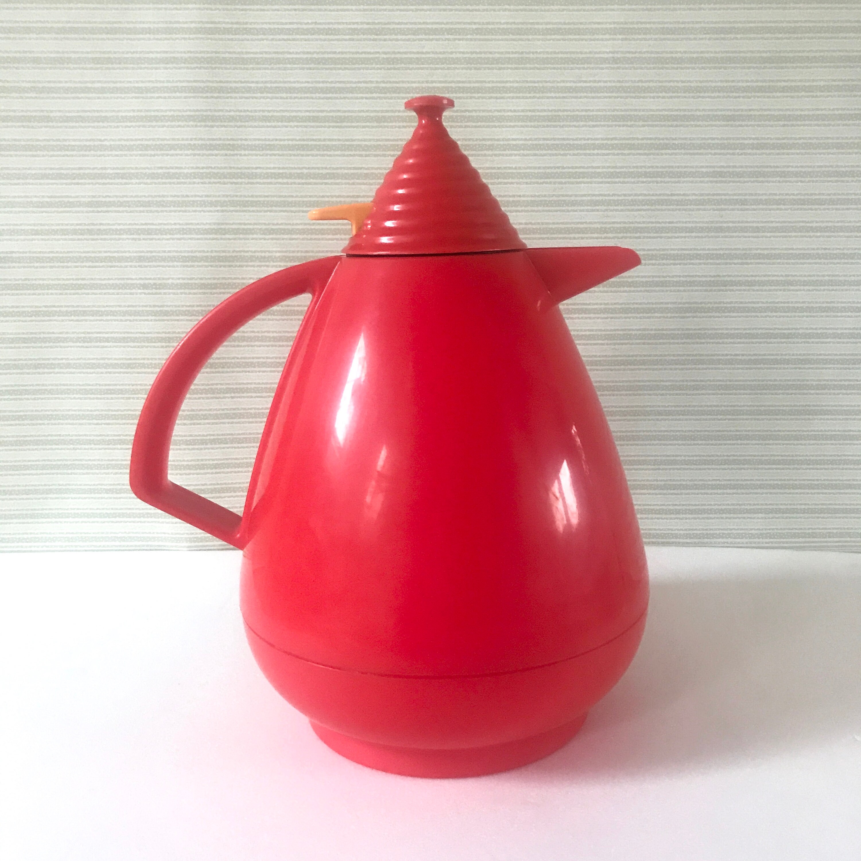Vintage Red Vacuum Flask / Thermos Flask / Vacuum Insulated Flask Jug ...