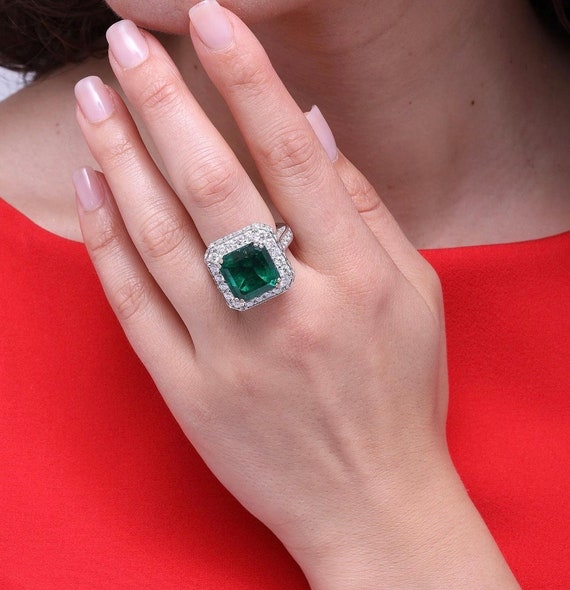 10 Carat Emerald With Moissanites Ring Etsy UK