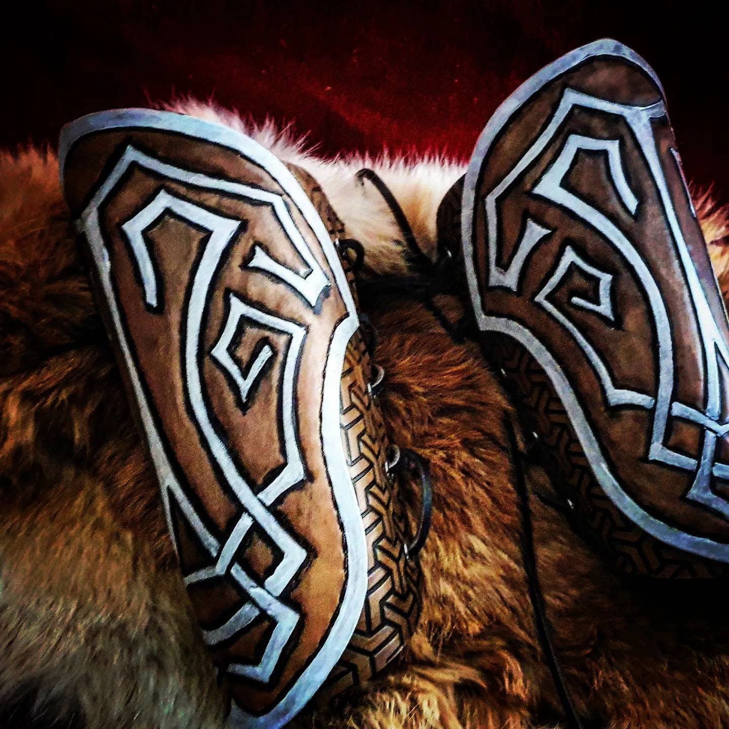 Medieval Fantasy Style Leather Vambrace / Forearm Cannon. Fantasy ...