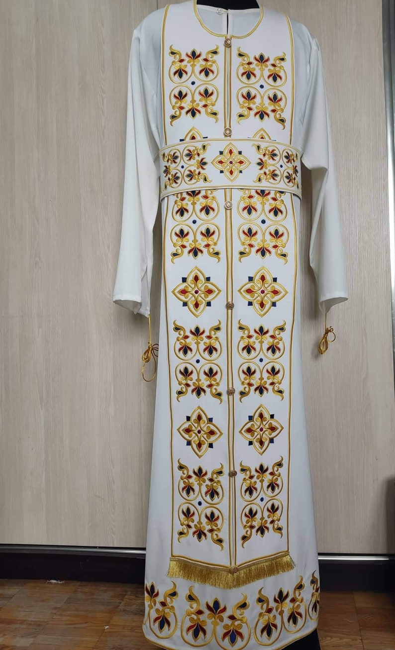 Ropa eclesiástica, vestimenta sacerdotal, túnica sacerdotal, ropa ...