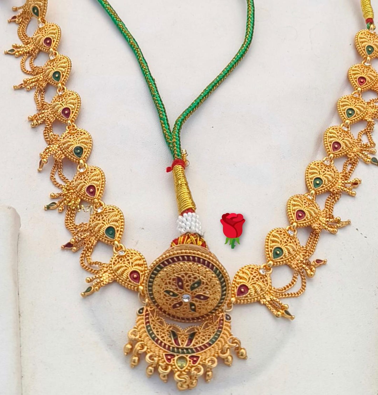 Rajputi Rakhdi: Gold Rajwadi Borla, Traditional Rajasthani Head Jewelry ...