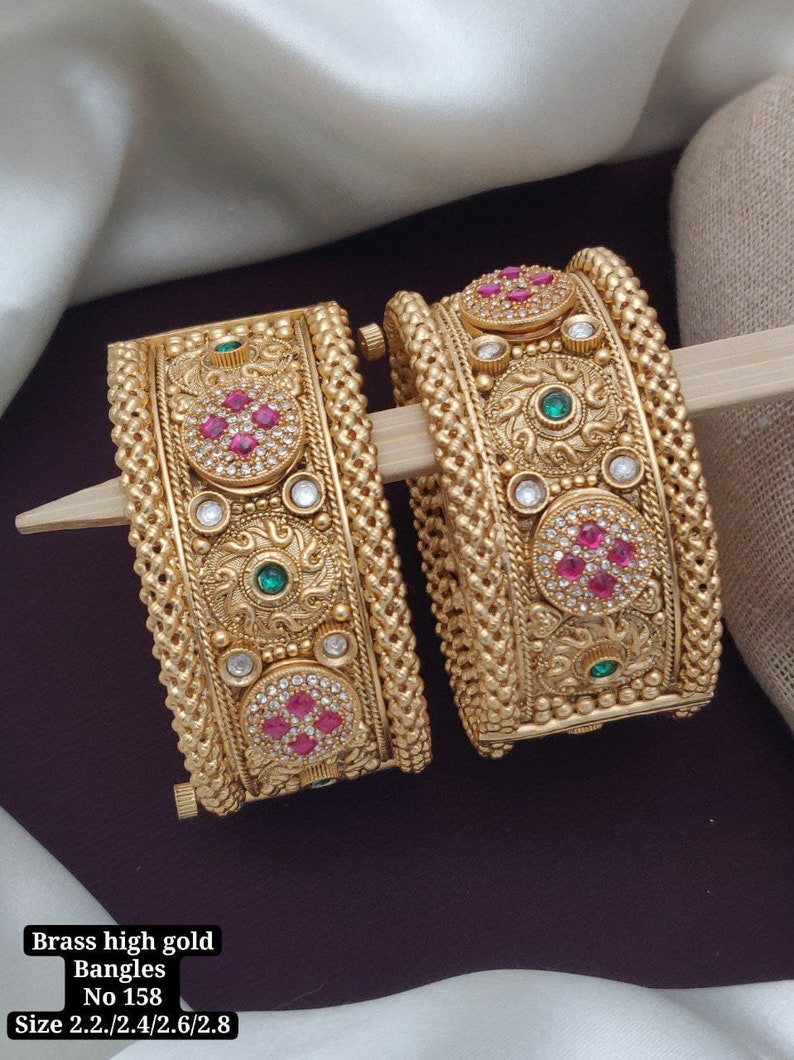 Saundaryam Fashions Women's Antique High Gold Openable Patla / Bengal ...