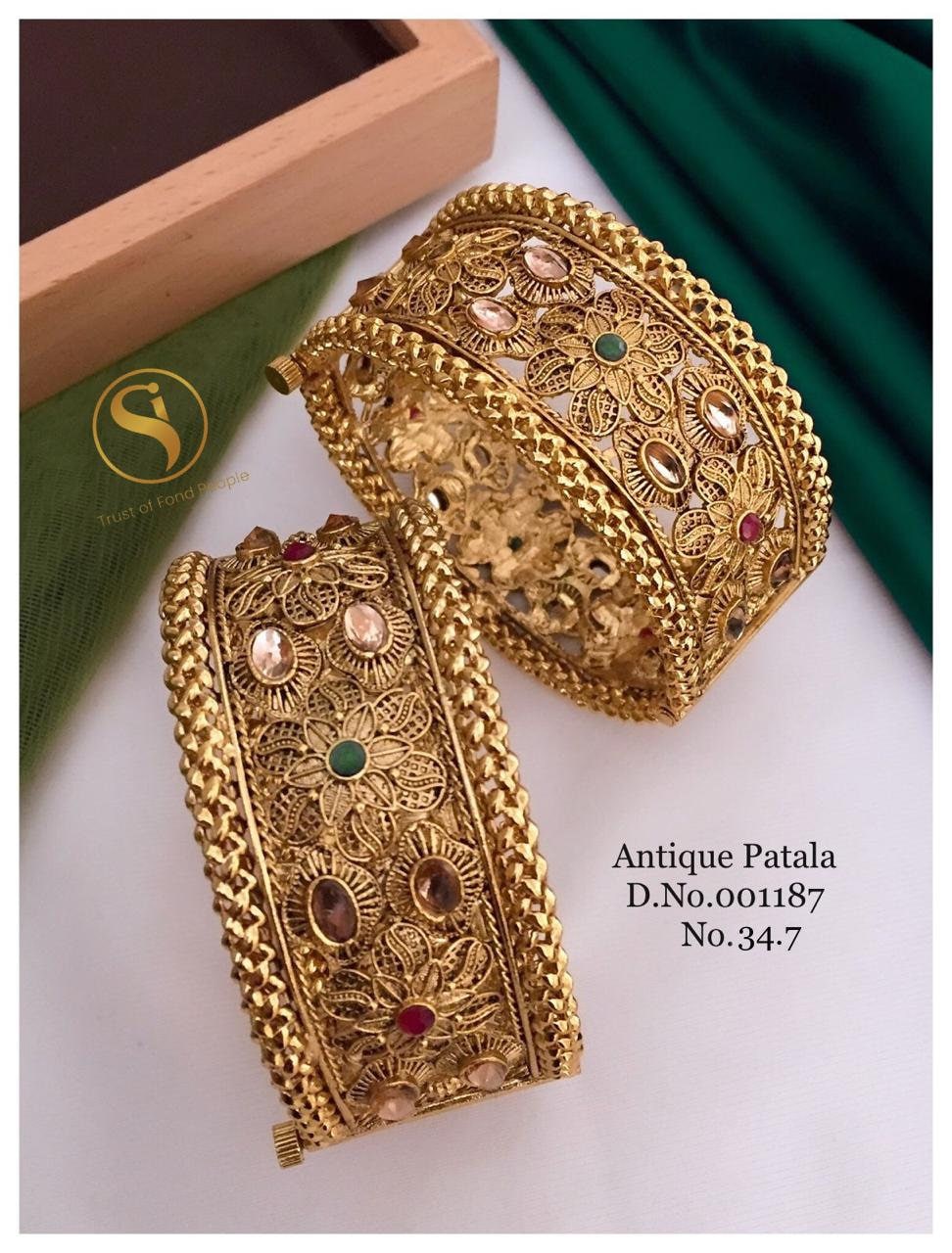 Saundaryam Fashions Women's Antique High Gold Openable Patla / Bengal ...