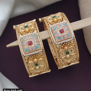 Saundaryam Fashions | Women's Antique High Gold Openable Patla / Bengal ...