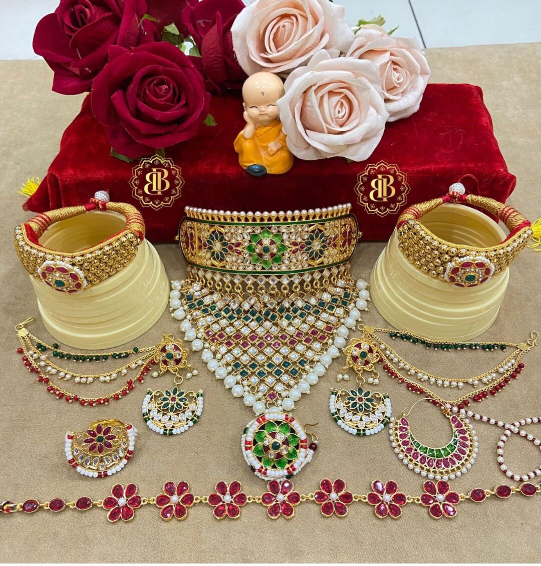 Saundaryam Fashions Women s Rajwadi Kundan Pearl New Traditional Rajputi Jewellery Set