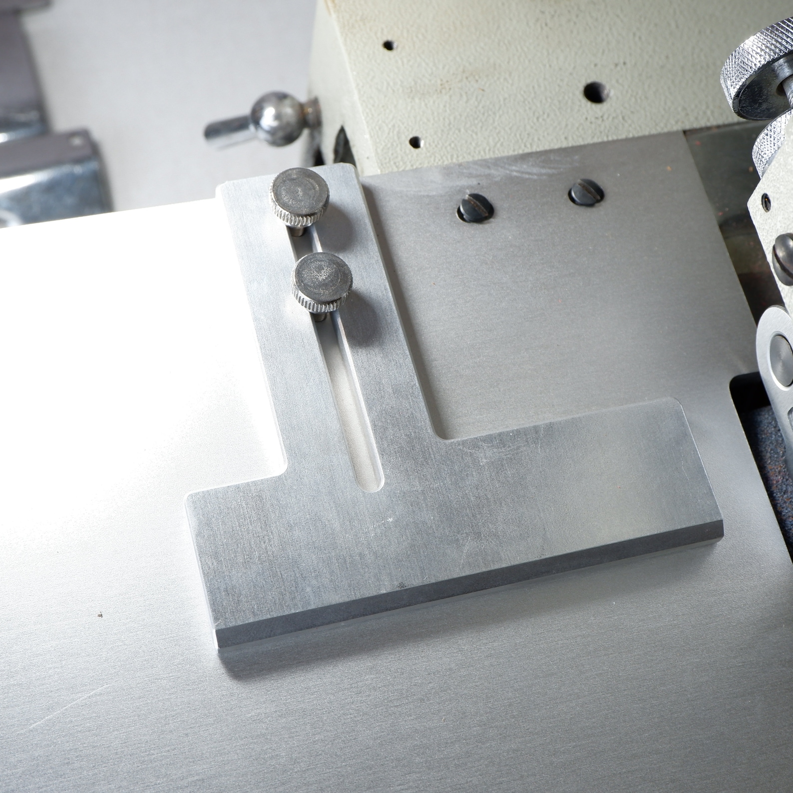 The Sliding Tray for Leather Skiving Machine. (leather Watch Strap ...