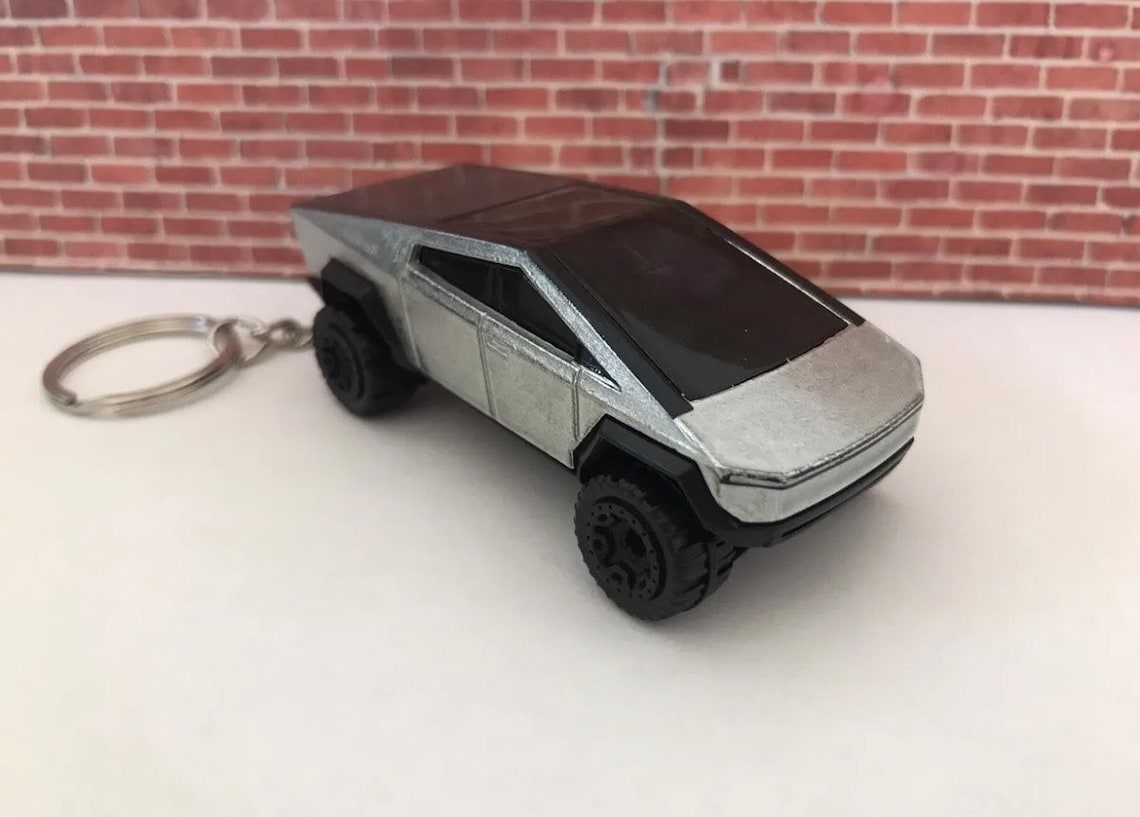 Keychain for Tesla Cybertruck EV Electric Pickup Truck Car Keys Chains ...
