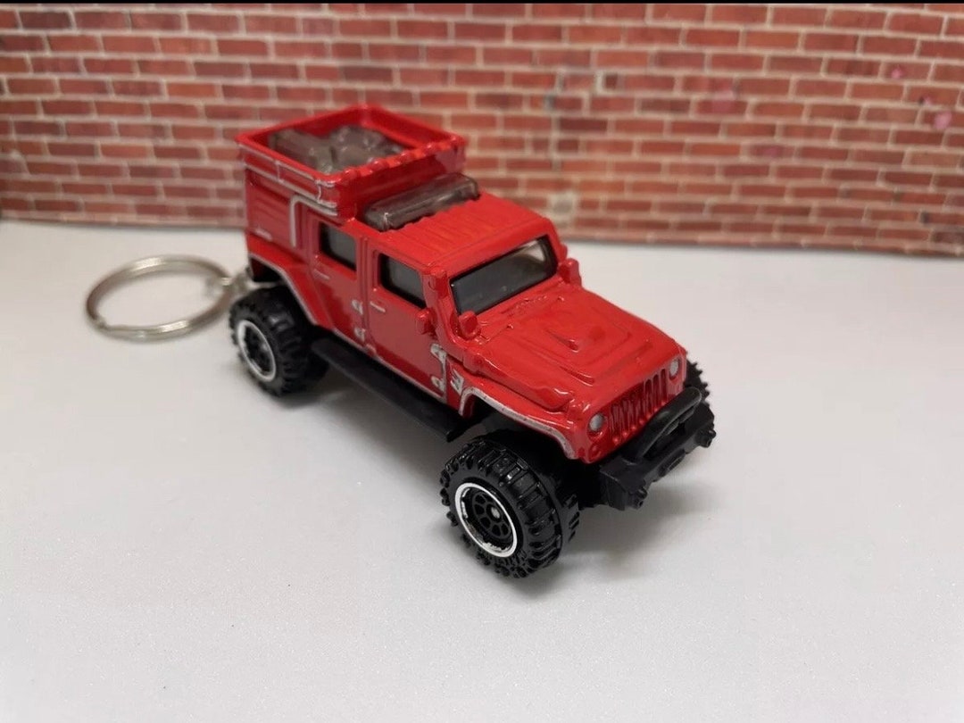 Keychain for Jeep Wrangler 4x4 Red off Road Lifted Car Keys Chains Fob ...