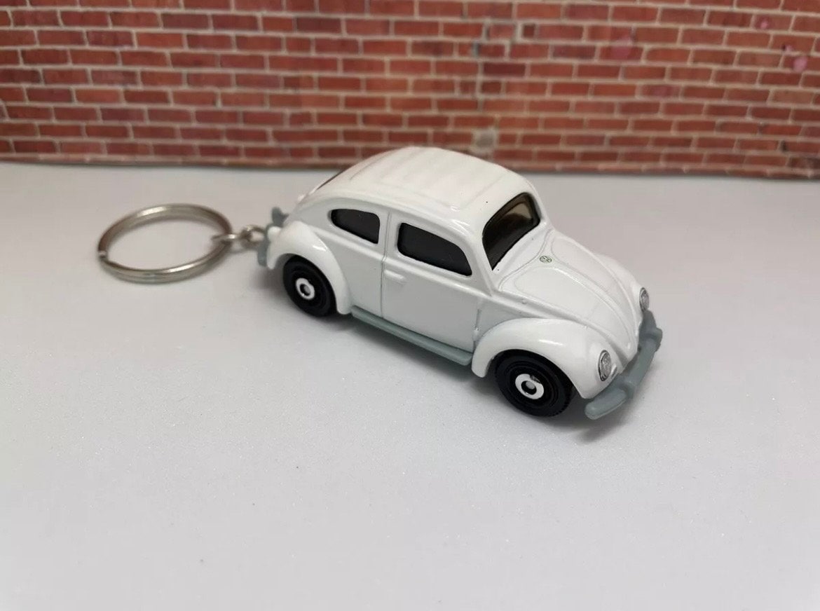 Keychain for 1962 Volkswagen VW Beetle Bug Classic White Car Keys ...
