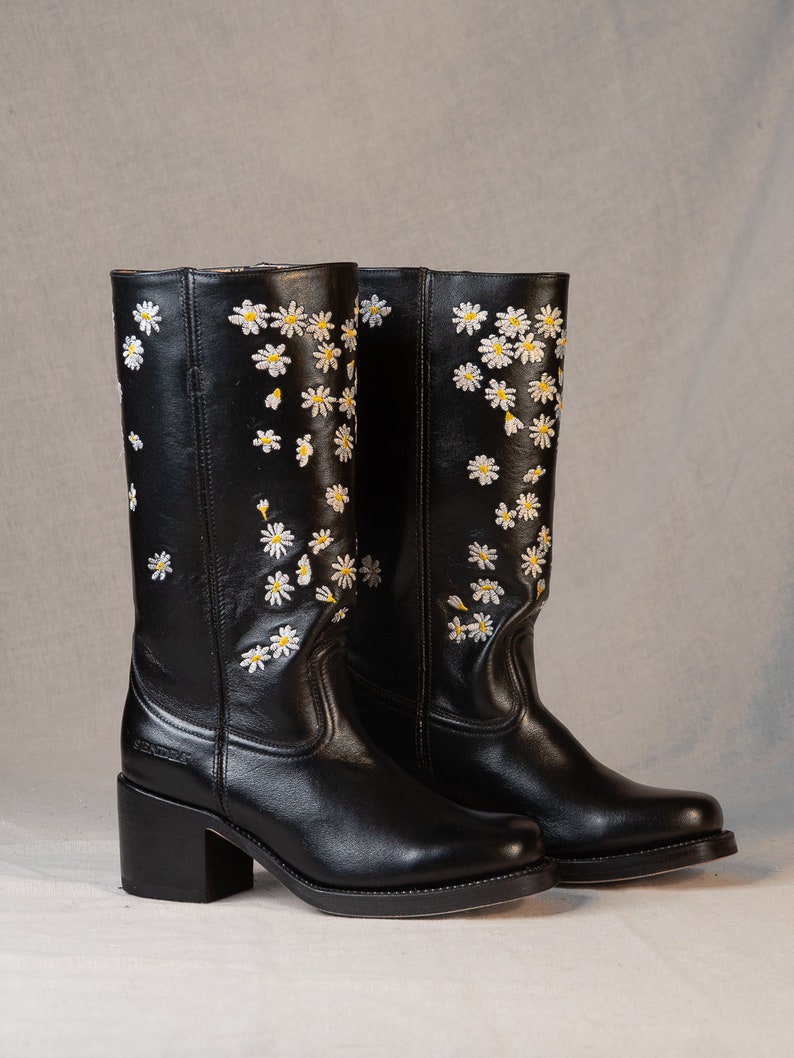 Daisy Boots Black - Etsy